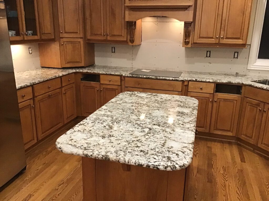 Granite Bianco Antico - Granite America