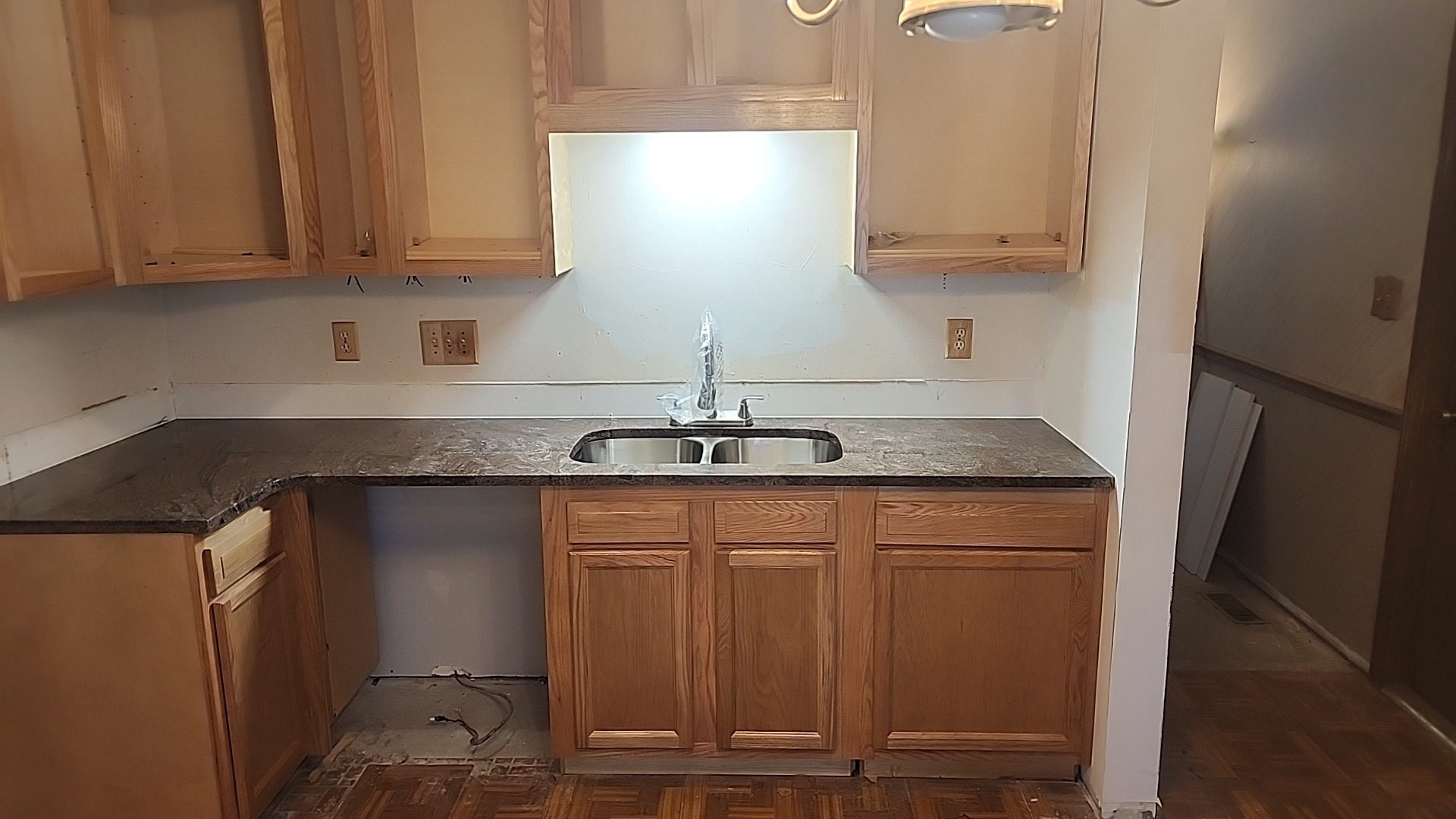 Crescent 5050 Double Bowl Stainless Steel Sink -18g - Granite America