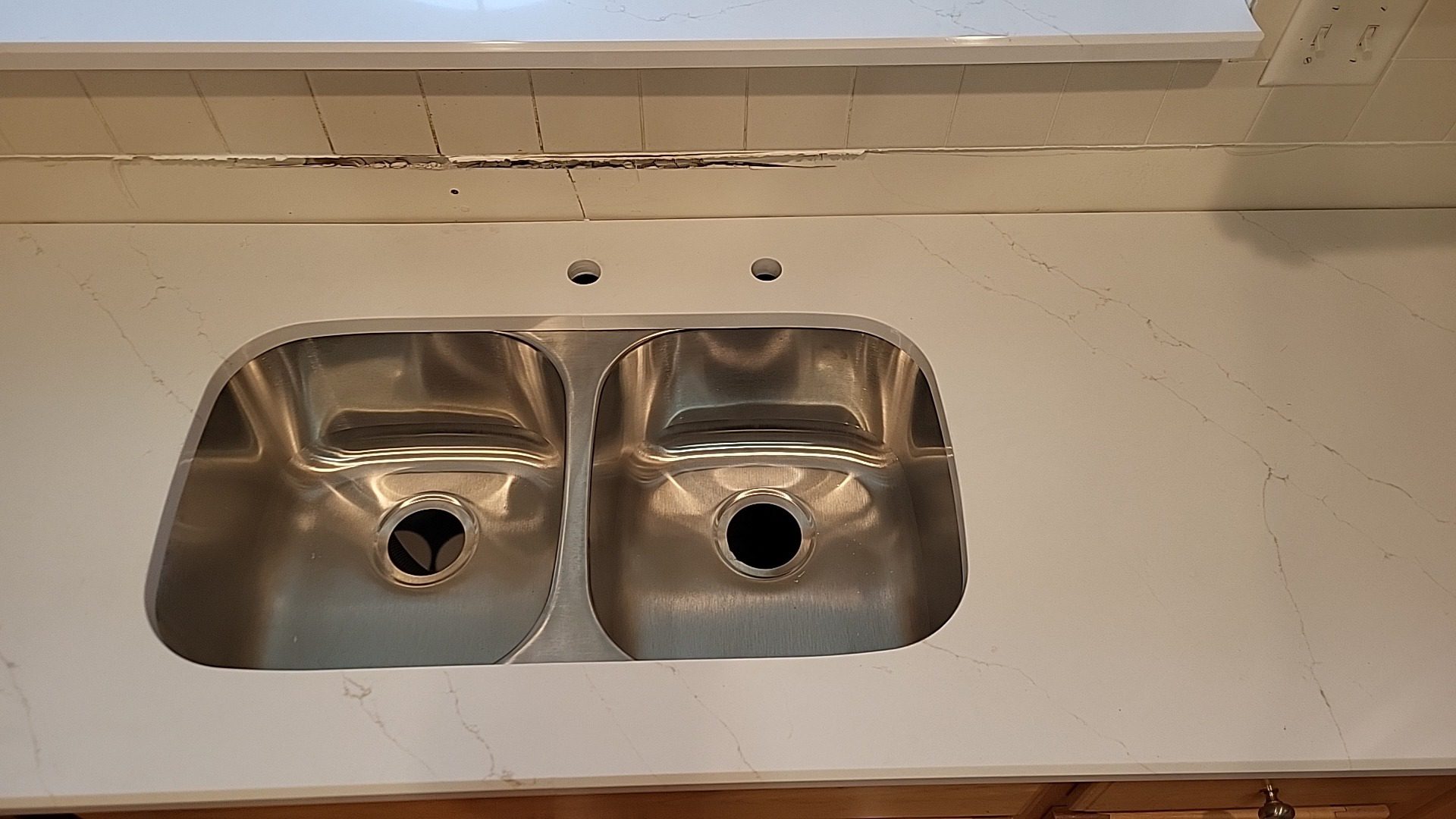 Crescent 5050 Double Bowl Stainless Steel Sink -18g - Granite America